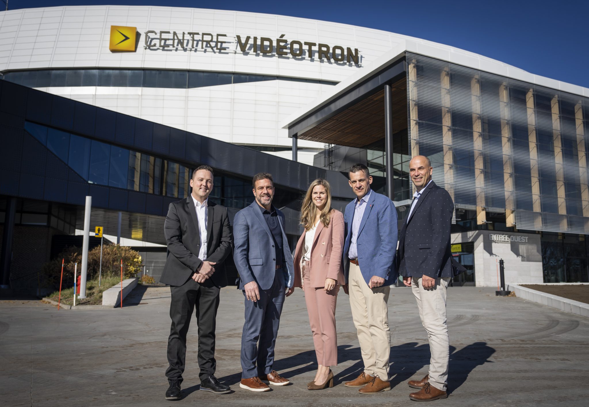 Entente de partenariat majeur entre Québecor Sports et divertissement ...